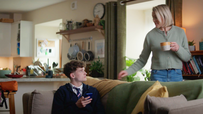 Help your child stay safe online - Kids Online Safety